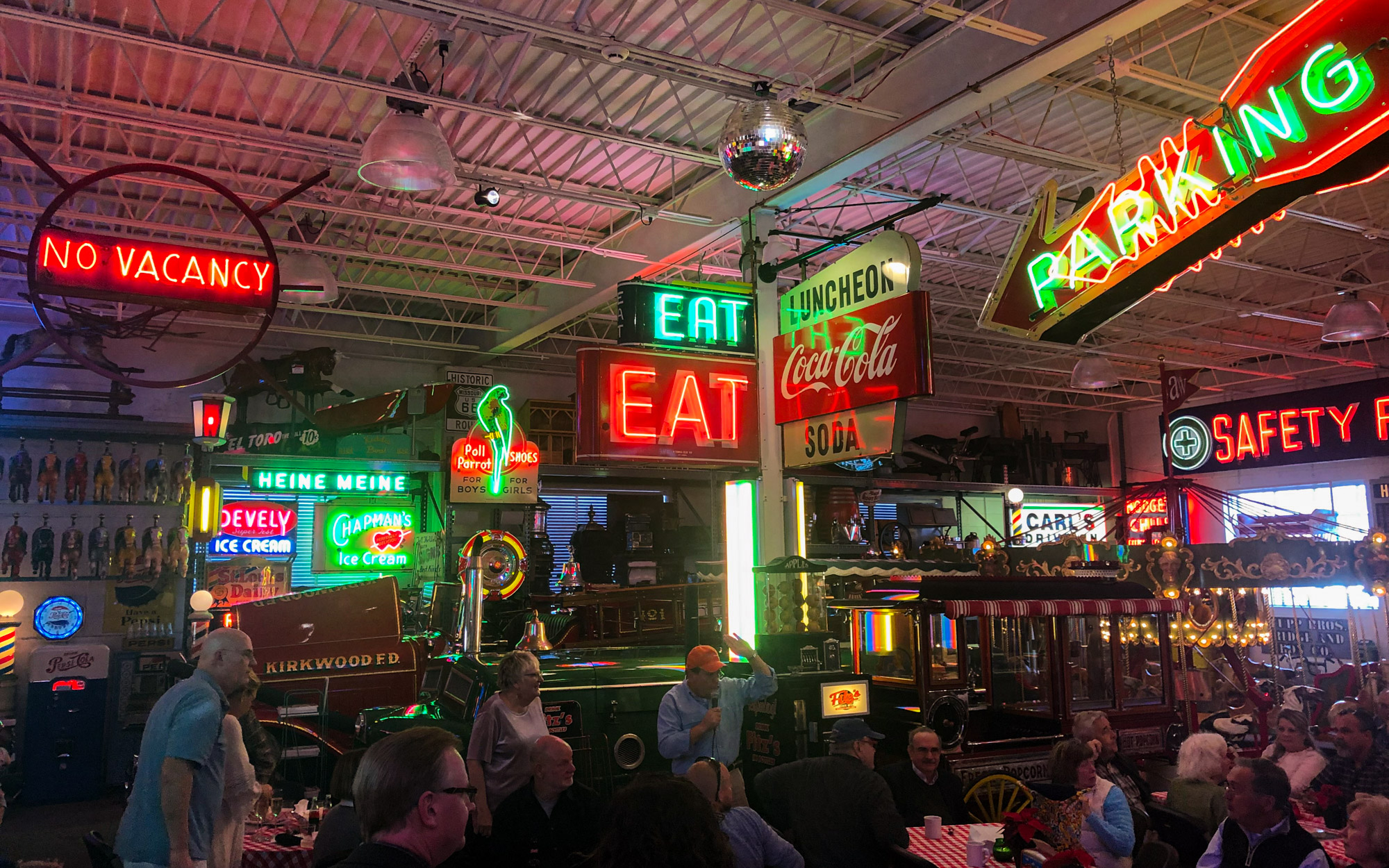 Large Collection of St. Louis Neon Signs and Memorabilia to be Sold at ...